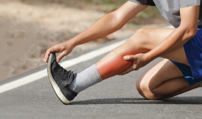 5 Ways To Treat Leg Cramps With Apple Cider Vinegar