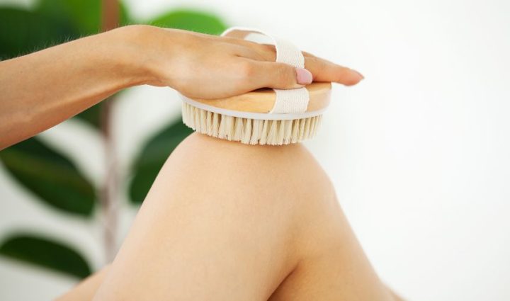 Dry Brushing: Benefits And How To Use It The Right Way? In 2026