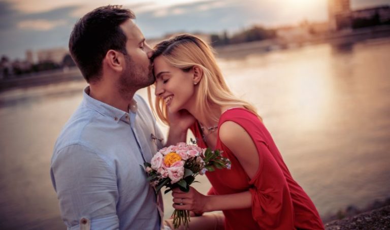 9 Signs Of Unrequited Love And Ways To Cope With It