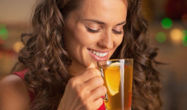 11 Benefits Of Green Tea With Lemon & How To Prepare It