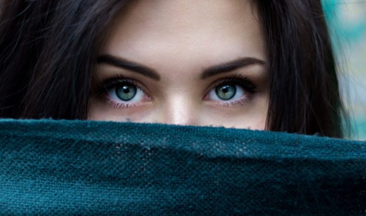 Hooded Vs Non Hooded Eyes: What Is The Differences