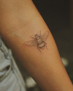 30 Cute Bee Tattoo Ideas You Should Check