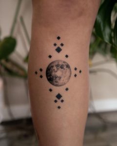 60+ Cute Moon Tattoo Ideas To Try For Your Next Ink