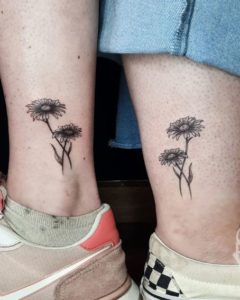 35 Stunning Daisy Tattoo Ideas For Timeless Elegance