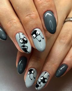 35 Attractive Ant Nail Art Designs For A Suspicious Look In 2025