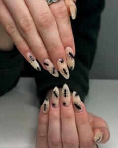 35 Attractive Ant Nail Art Designs For A Suspicious Look In 2025