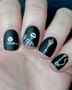 45 Easy Skeleton Nail Designs To Try This Halloween In 2025
