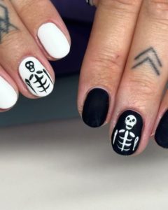 45 Easy Skeleton Nail Designs To Try This Halloween In 2025
