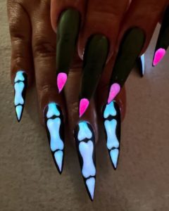 45 Easy Skeleton Nail Designs To Try This Halloween In 2025