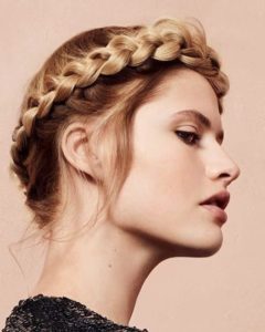 30 Gorgeous Front Braid Hairstyles To Inspire Your Look In 2025