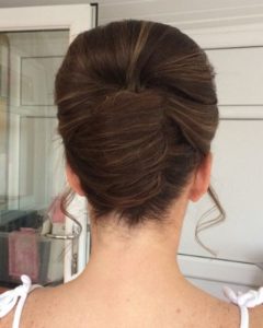 25 Stylish French Roll Hairstyles To Copy Now In 2025